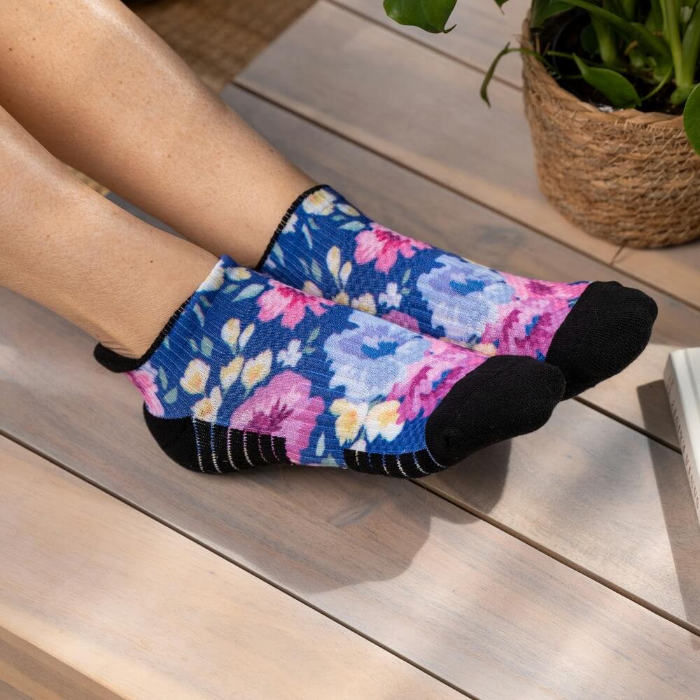Best Ankle Compression Socks - Floral Pattern | Viasox